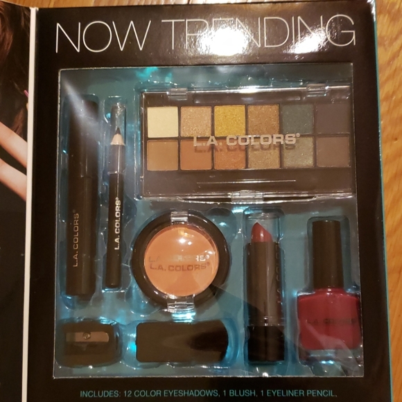 LA Colors | Makeup | New Complete Glo Makeup Set W Instructions Gift ...
